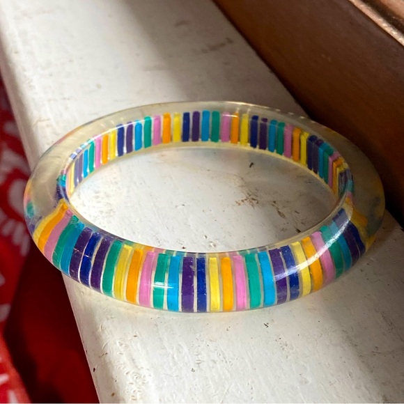 Jewelry | Vtg Lucite Banglechunky Transparent Dome Wencased Multi ...